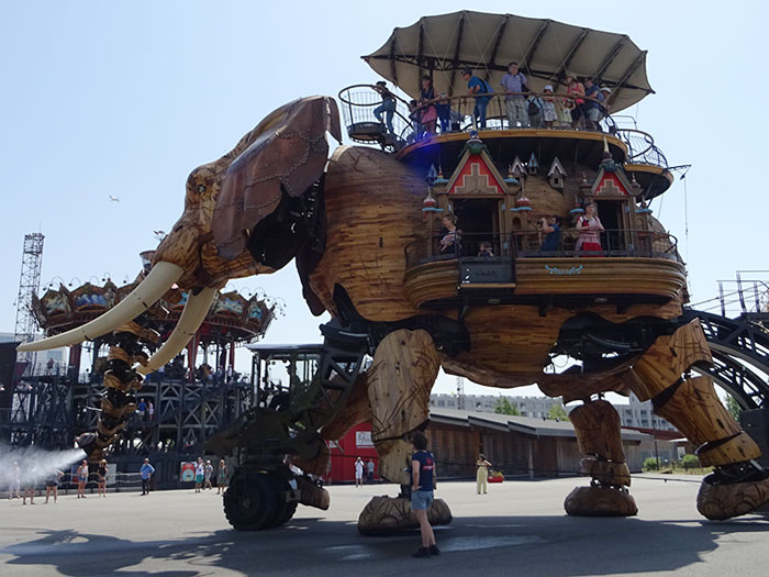 機械仕掛けの巨大ゾウ THE GRAND ÉLÉPHANT | Sedmikrasky